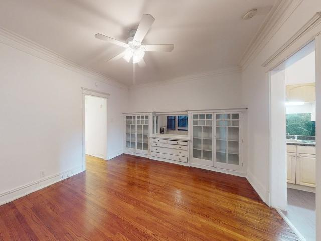 Greenwood 5201 2 Bedroom Apartment for Rent at 5201 S Greenwood Ave, Chicago, IL 60615 Hyde Park