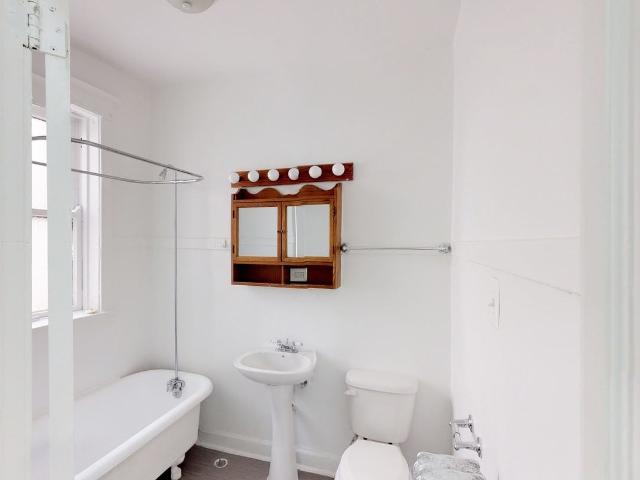 Greenwood 5201 3 Bedroom Apartment for Rent at 5201 S Greenwood Ave, Chicago, IL 60615 Hyde Park