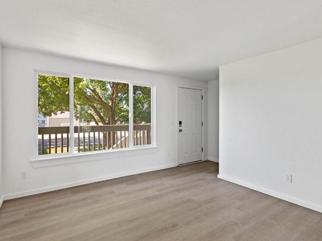 Greenwood Apartments 1 Bedroom Apartment for Rent at 7001 N Atlantic St, Town and Country, WA 99208 Town and Country