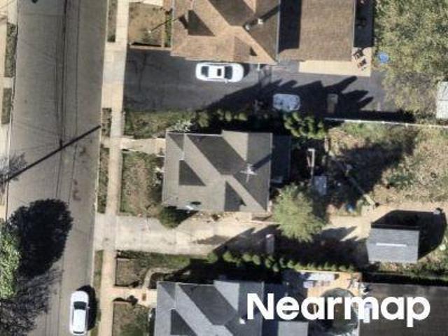 Greenwood Ave