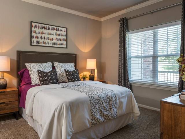 Greenwood Reserve 2 Bedroom Apartment for Rent at 13825 College Blvd, Olathe, KS 66215