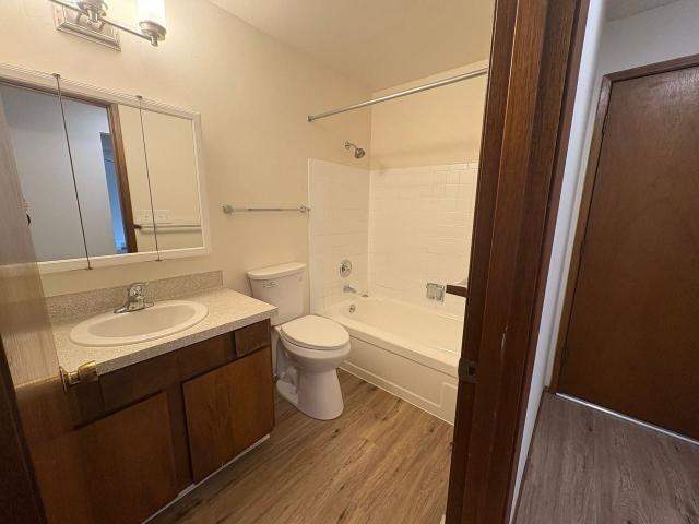 Greenwood Vista Apartments 1 Bedroom Apartment for Rent at 11541 Greenwood Ave N, Seattle, WA 98133 Broadview