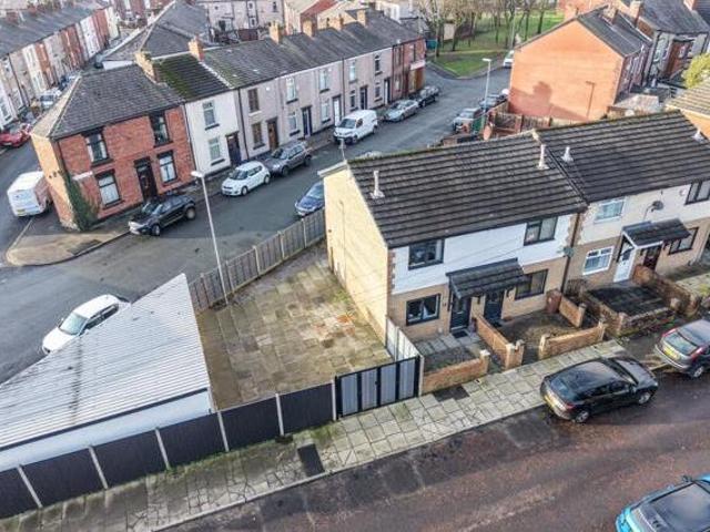 Gregge Street, Heywood, 2 Bedroom Semi detached