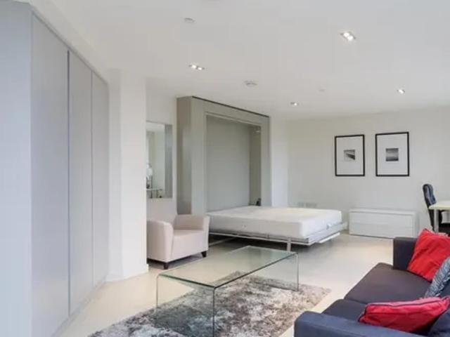 Greggs, 95 City Road, London, EC1Y 1BD, United Kingdom | 1 bed apartment for rent #167585123 | Rentberry