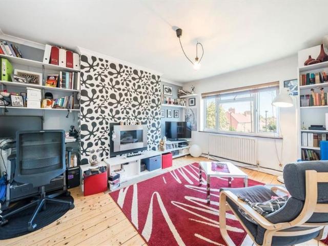 Gregory Crescent, SE9, London