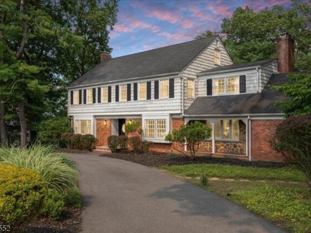 Gregory Ln, Warren Twp, Home For Sale