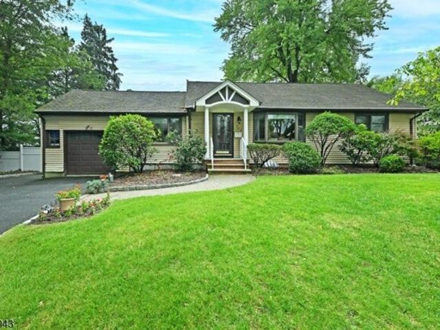 Gregory Rd, Paramus, Home For Sale