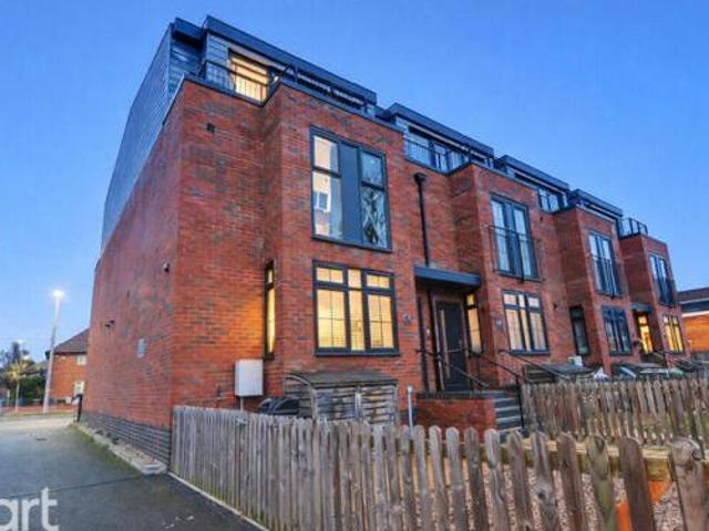 Gregory Street, Lenton, 3 Bedroom End