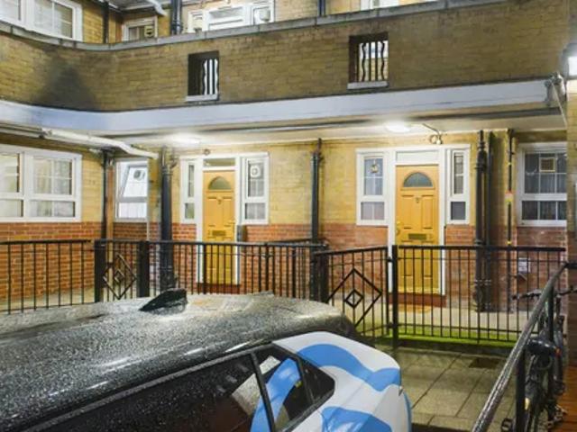 Grenada House, Limehouse Causeway, London, E14 8AD, United Kingdom | 4 bed apartment for rent #166251624 | Rentberry