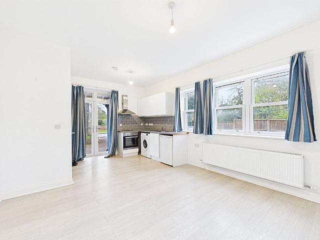 Grenfell Road, Maidenhead, Berkshire SL6, 1 bed flat to rent, £1,250 pcm | PrimeLocation
