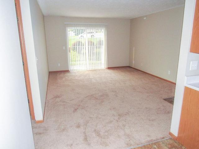 Grenoble Apartments LLC 1 Bedroom Apartment for Rent at 1106 Grenoble Drive, Bellevue, NE 68123