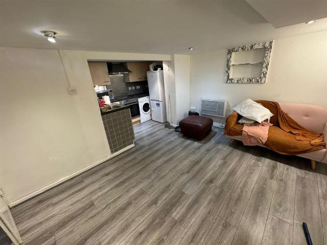 Grenville Street, Edgeley, Stockport SK3, 1 bed flat to rent, £700 pcm | PrimeLocation