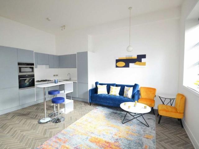 Grenville Place, NW7, London