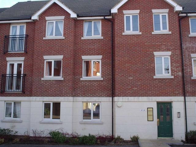 Grenville Road, Chafford Hundred, Grays RM16, 2 bed flat to rent, £1,425 pcm | PrimeLocation