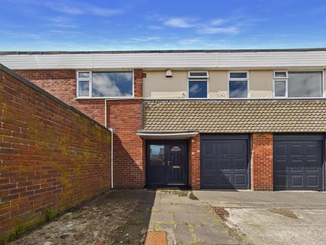 Grenville Way, Whitley Bay 2 bed flat to rent £1,000 pcm £231 pw