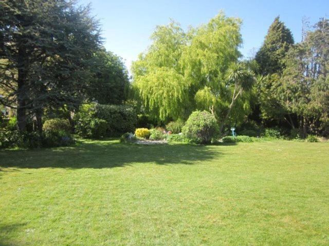 Gresham Close, Eastbourne BN21 5 bed house to rent £2,400 pcm £554 pw
