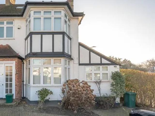 Gresham Gardens, London, NW11 8PA, United Kingdom | 4 bed house for rent #138694519 | Rentberry