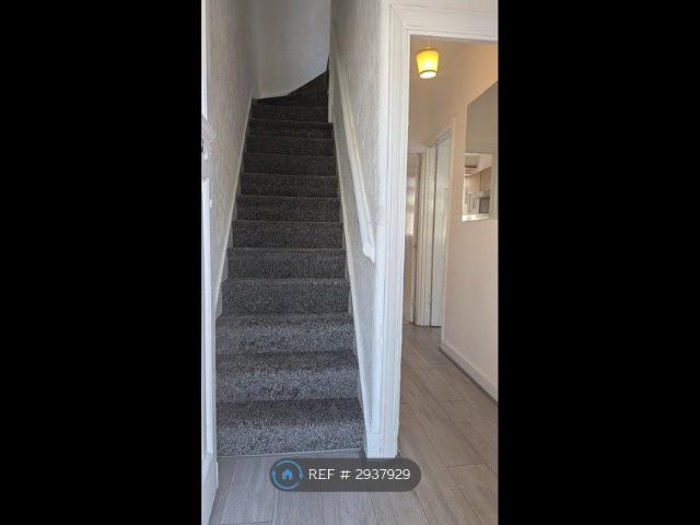 Gresham Road, London E16, Room to rent, £745 pcm | PrimeLocation