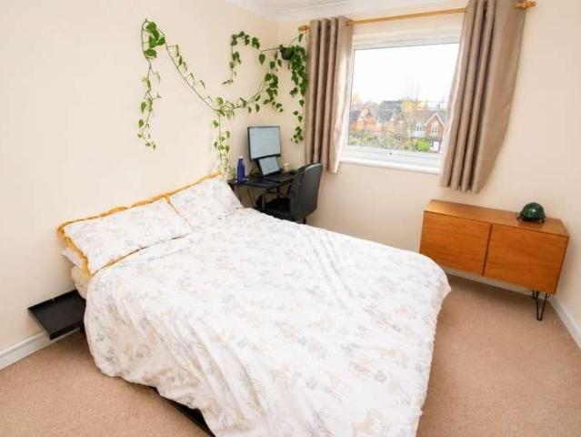 Gresham Road, Staines upon thames, TW18