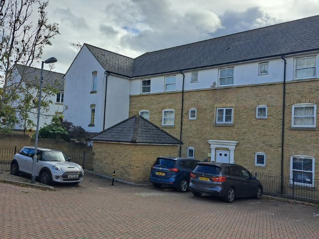Gresley Drive, Braintree CM7, 2 bed flat to rent, £1,095 pcm | PrimeLocation