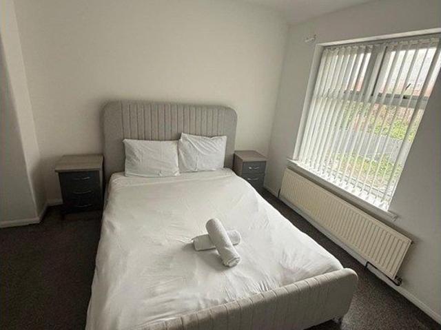 Greswold Street, West Bromwich B71, Room to rent, £450 pcm | PrimeLocation