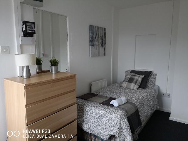 Greswold Street, West Bromwich B71, Room to rent, £737 pcm | PrimeLocation