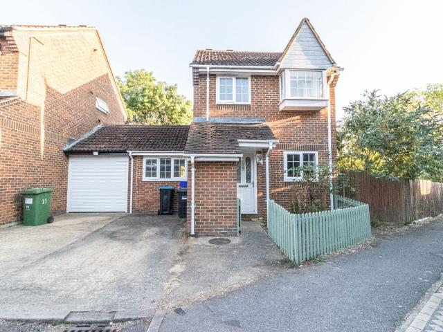 Grizedale, Heelands, Milton Keynes, Buckinghamshire MK13, 3 bed link detached house to rent, £1,500 pcm | PrimeLocation