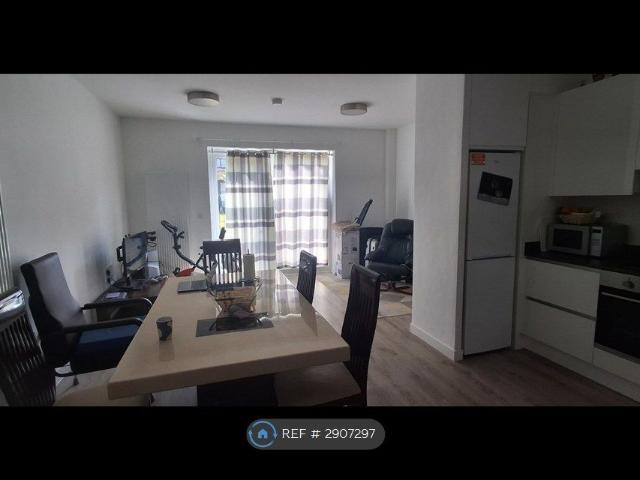 Griffiths Close, Brimingham B12, 2 bed terraced house to rent, £1,400 pcm | PrimeLocation
