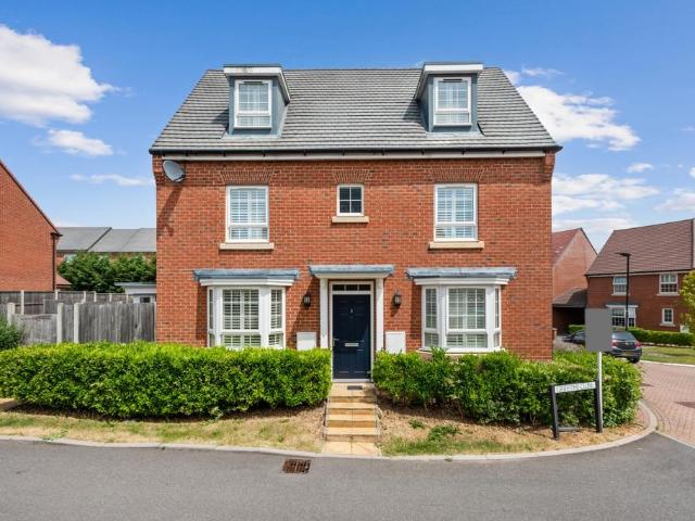 Griffiths Close Bushey WD23 4 bed detached house to rent £3,750 pcm £865 pw