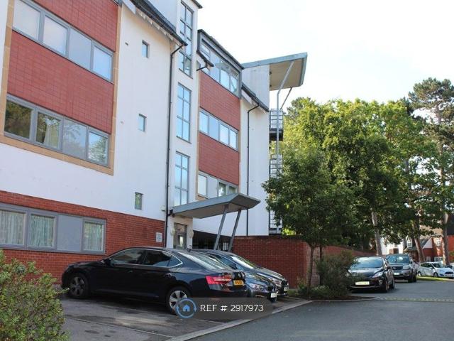 Griffin Close, Northfield, Birmingham B31, 1 bed flat to rent, £950 pcm | PrimeLocation