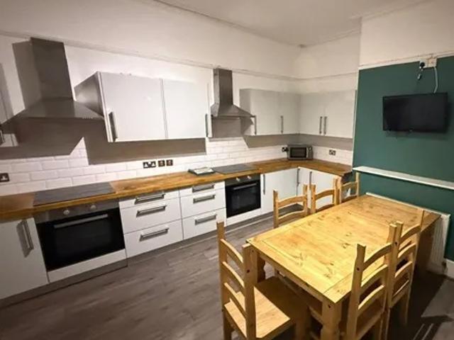 Grill & Sweet, Arnside Road, Liverpool, L7 5QB, United Kingdom | Room for rent #166282068 | Rentberry