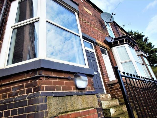 Grimesthorpe Road, Sheffield S4, 3 bed semi detached house to rent, £825 pcm | PrimeLocation