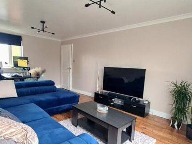 Grimsby Grove, London, 1 Bedroom Apartment