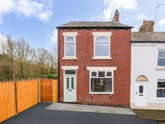 Grimshaw Lane, Bollington, 4 Bedroom End