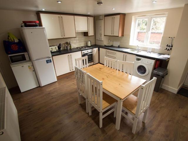 Grimthorpe Terrace, Headingley, Leeds, West Yorkshire LS6, 4 bed terraced house to rent, £2,409 pcm | PrimeLocation