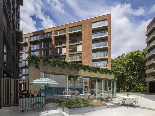 Grinstead Road, London SE8 Mixed use to rent £1,583 pcm £365 pw
