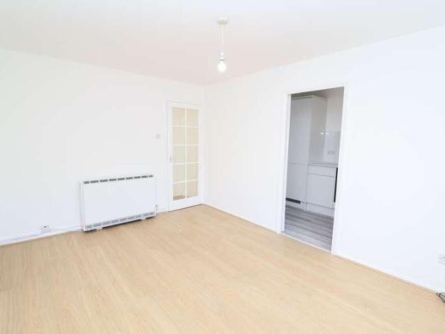 Grinstead Road, London, SE8