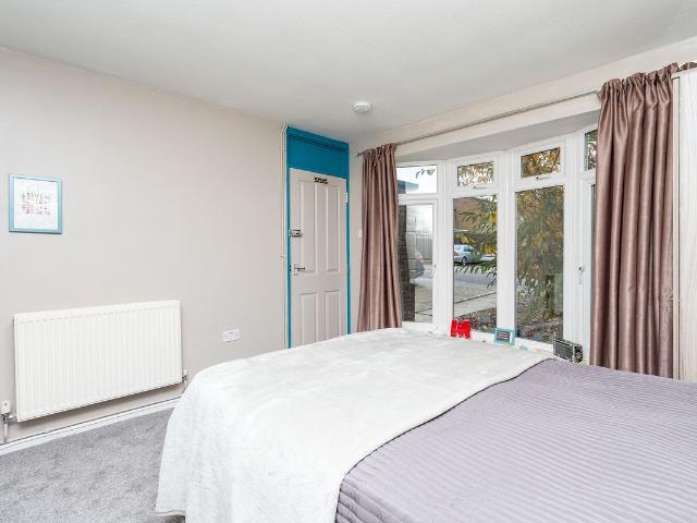 Grisedale Close, Crawley RH11, Room to rent, £850 pcm | PrimeLocation