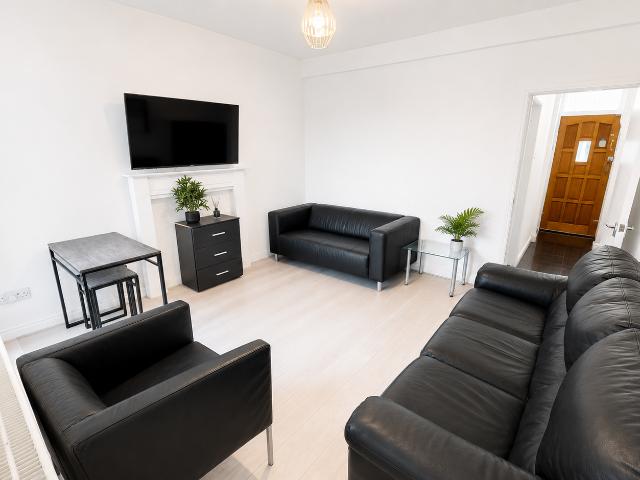 Gristhorpe Road Birmingham Similar Properties