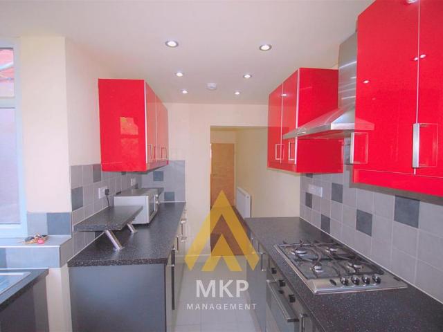 Gristhorpe Road, Selly Oak. 3 bed terraced house to rent £1,482 pcm £342 pw