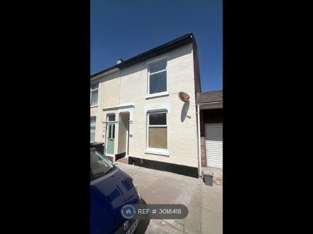 Gruneisen Road, Portsmouth PO2, 2 bed terraced house to rent, £1,250 pcm | PrimeLocation