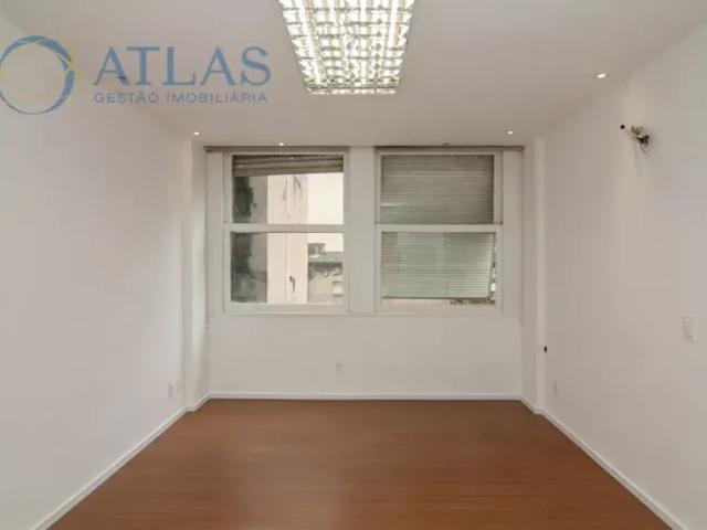 Grupo com 03 salas 104m² no Centro do Rio
