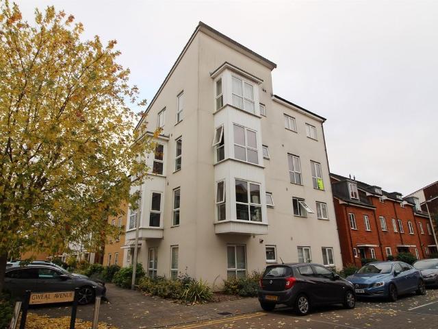 Gweal Avenue, Reading RG2, 1 bed flat to rent, £1,200 pcm | PrimeLocation