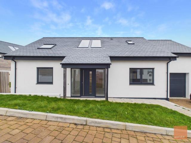 Gwel Penn An Wedhen, Perranporth, TR6. 4 bed detached bungalow to rent £3,300 pcm £762 pw