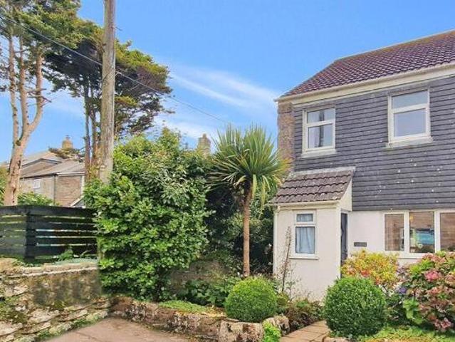 Gwelmor, Pendeen, 3 Bedroom End