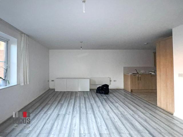 Gwendoline Court, Bryanstone Road, London EN8, 2 bed flat to rent, £1,700 pcm | PrimeLocation