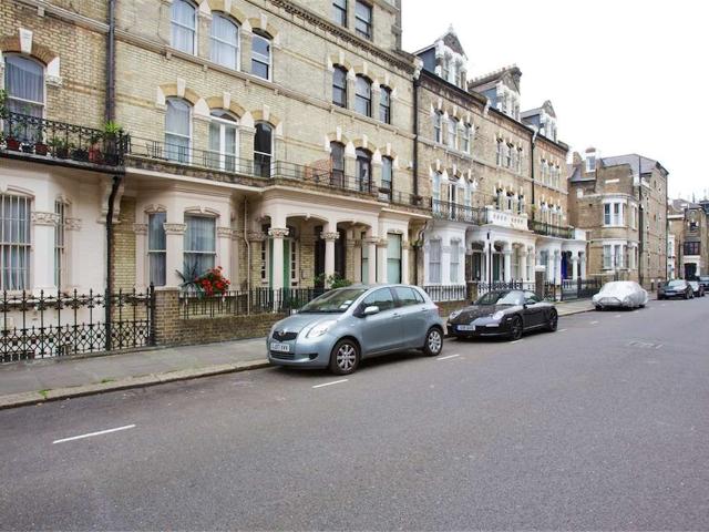 Gwendwr Road, London W14, 1 bed flat to rent, £1,750 pcm | PrimeLocation