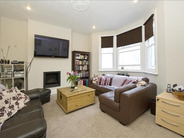 Gwendwr Road, West Kensington, London W14, 2 bed flat to rent, £2,450 pcm | PrimeLocation