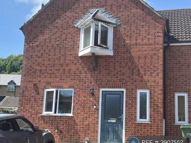 Gwilym Close, Glos, GL11 3 bed end of terrace house to rent £1,275 pcm £294 pw