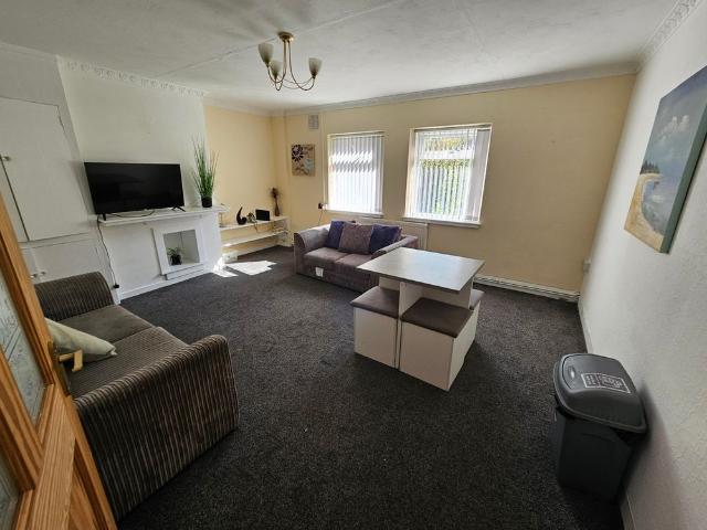 Gwynedd Avenue, Townhill, Swansea, SA1 6LL